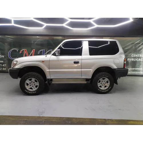 Toyota Land Cruiser Prado Merú 2007 Plateado Caracas VEID37168